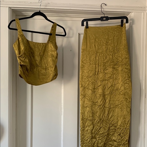 Topshop | Tops | Twopiece Crinkle Gold Topshop Set Us 2 | Poshmark